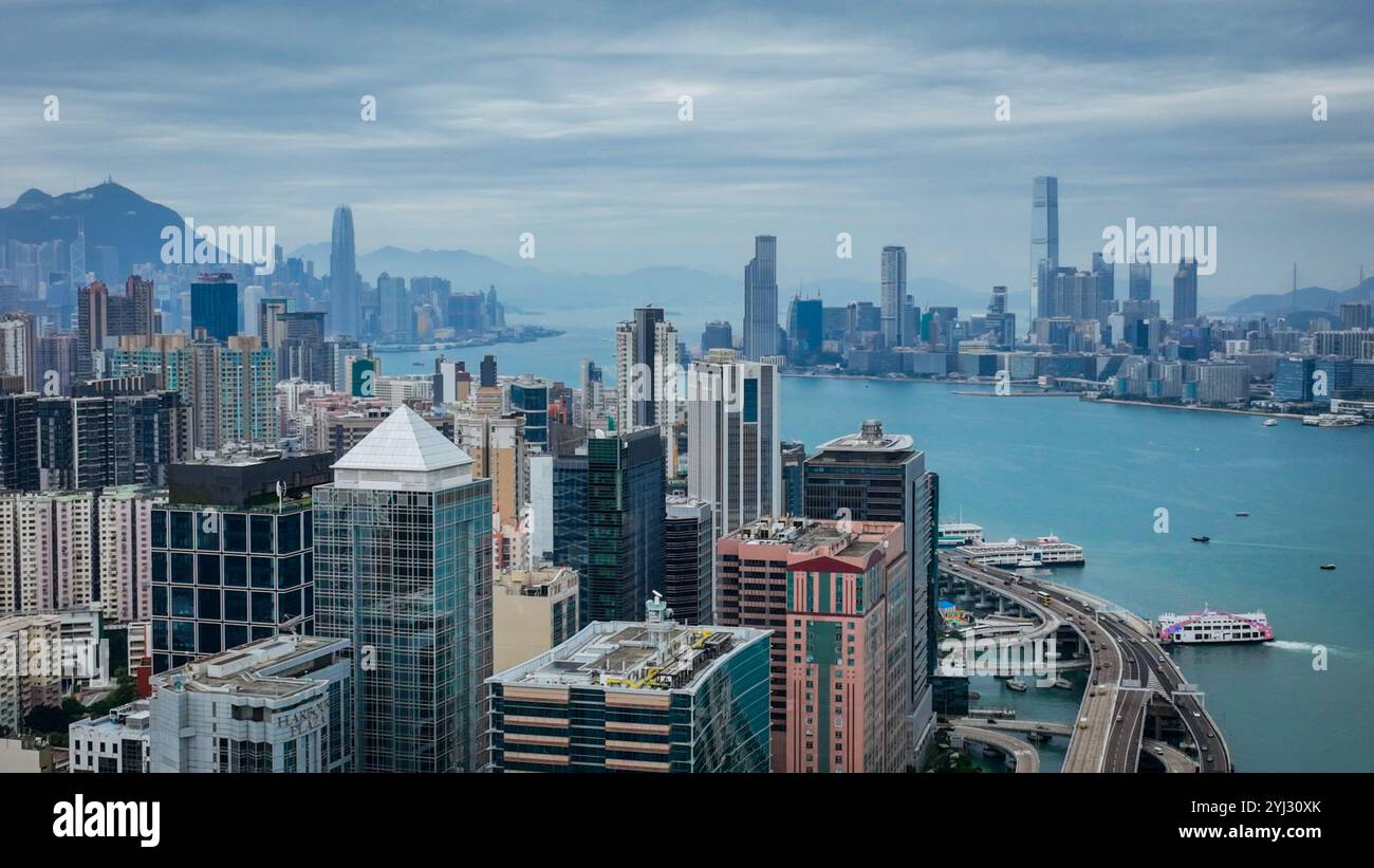 Aerial panorama hong kong downtown hi-res stock photography and images ...