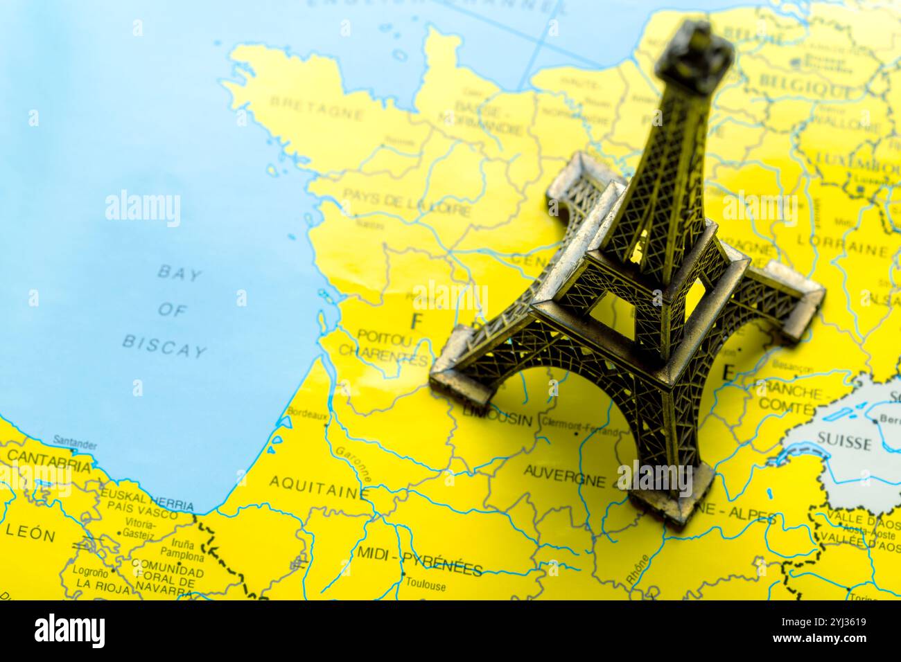 Eiffel tower on map Stock Photo - Alamy