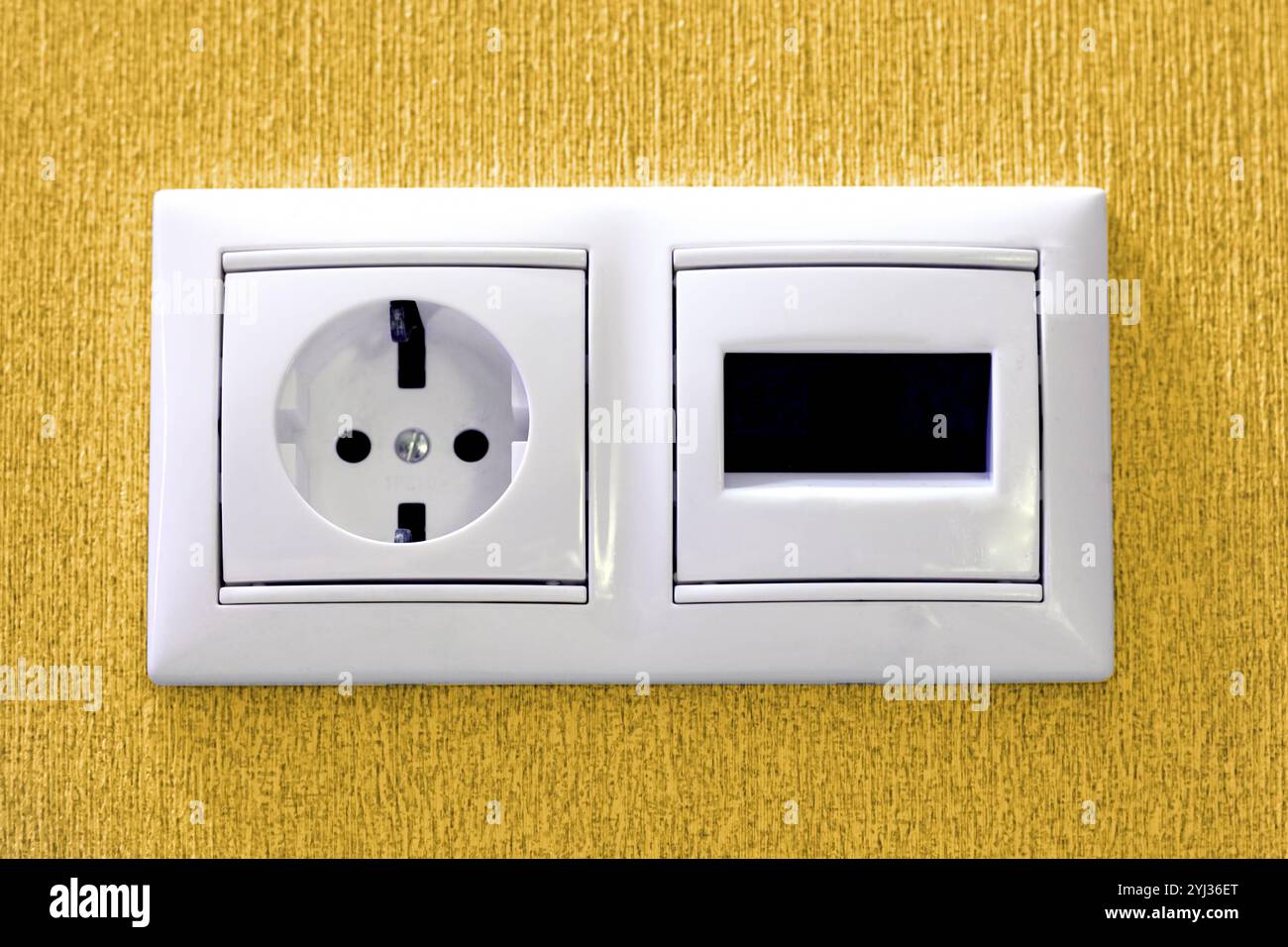 Unplugging phone hi-res stock photography and images - Alamy