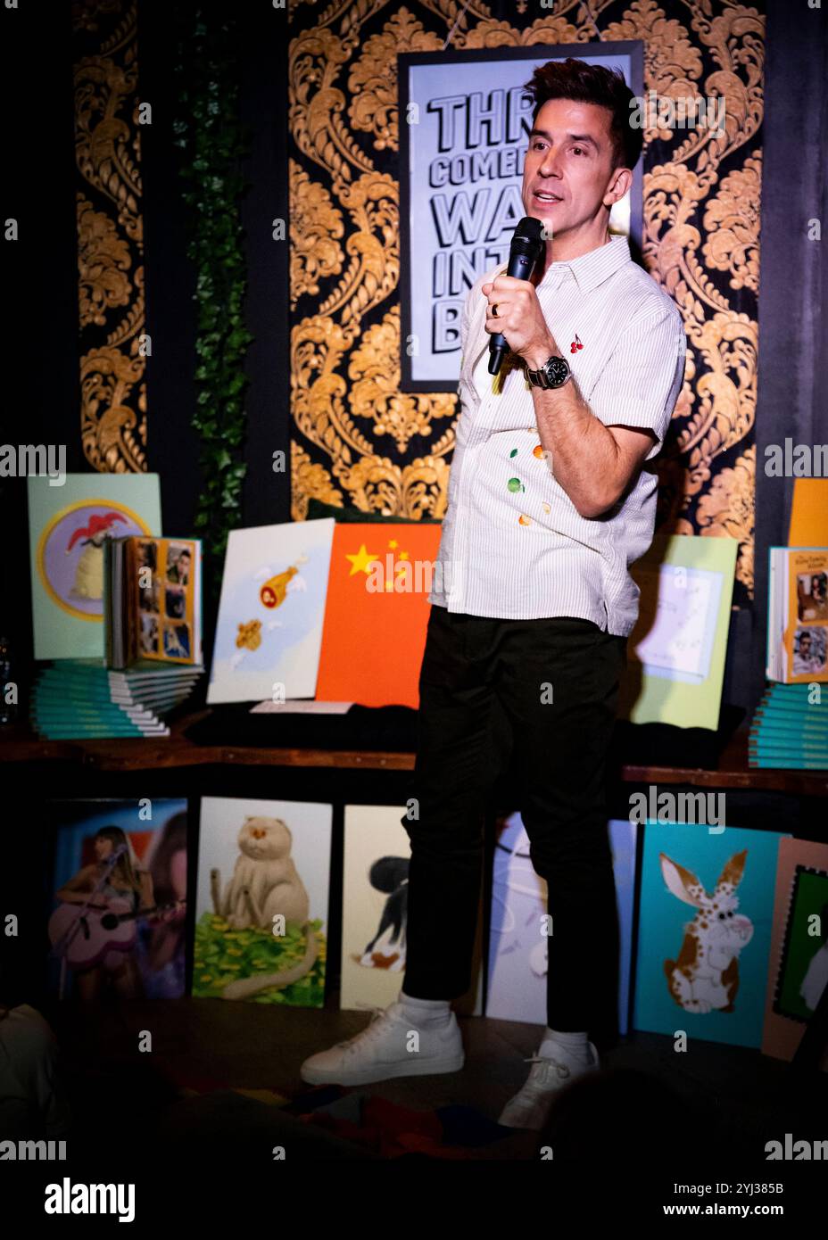 Russell Kane book reading and signing event, Bar Up The Road, Southend ...