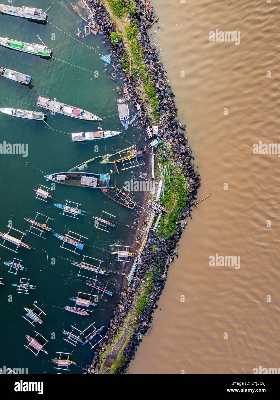 Aerialart hi-res stock photography and images - Alamy