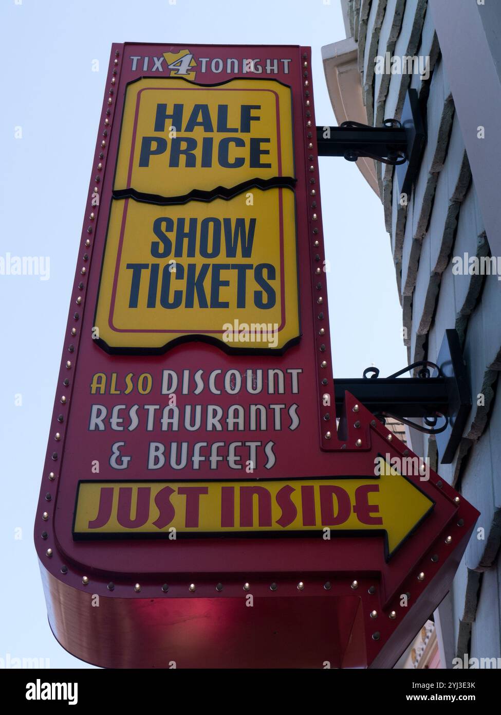 Ticket travel agency sign hi-res stock photography and images - Alamy