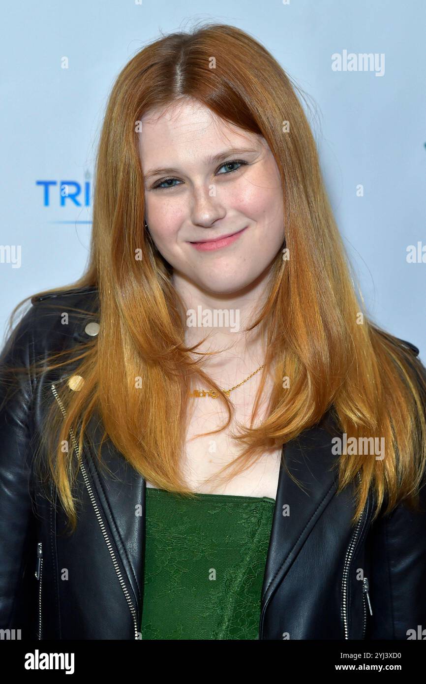 Bella Martin bei der Premiere des Films Bury Him im Harmony Gold ...