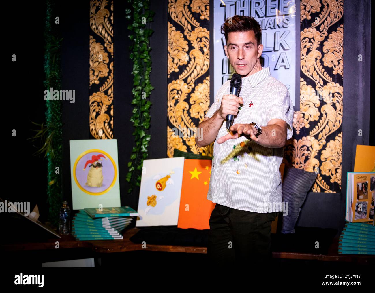 Russell Kane book reading and signing event, Bar Up The Road, Southend ...