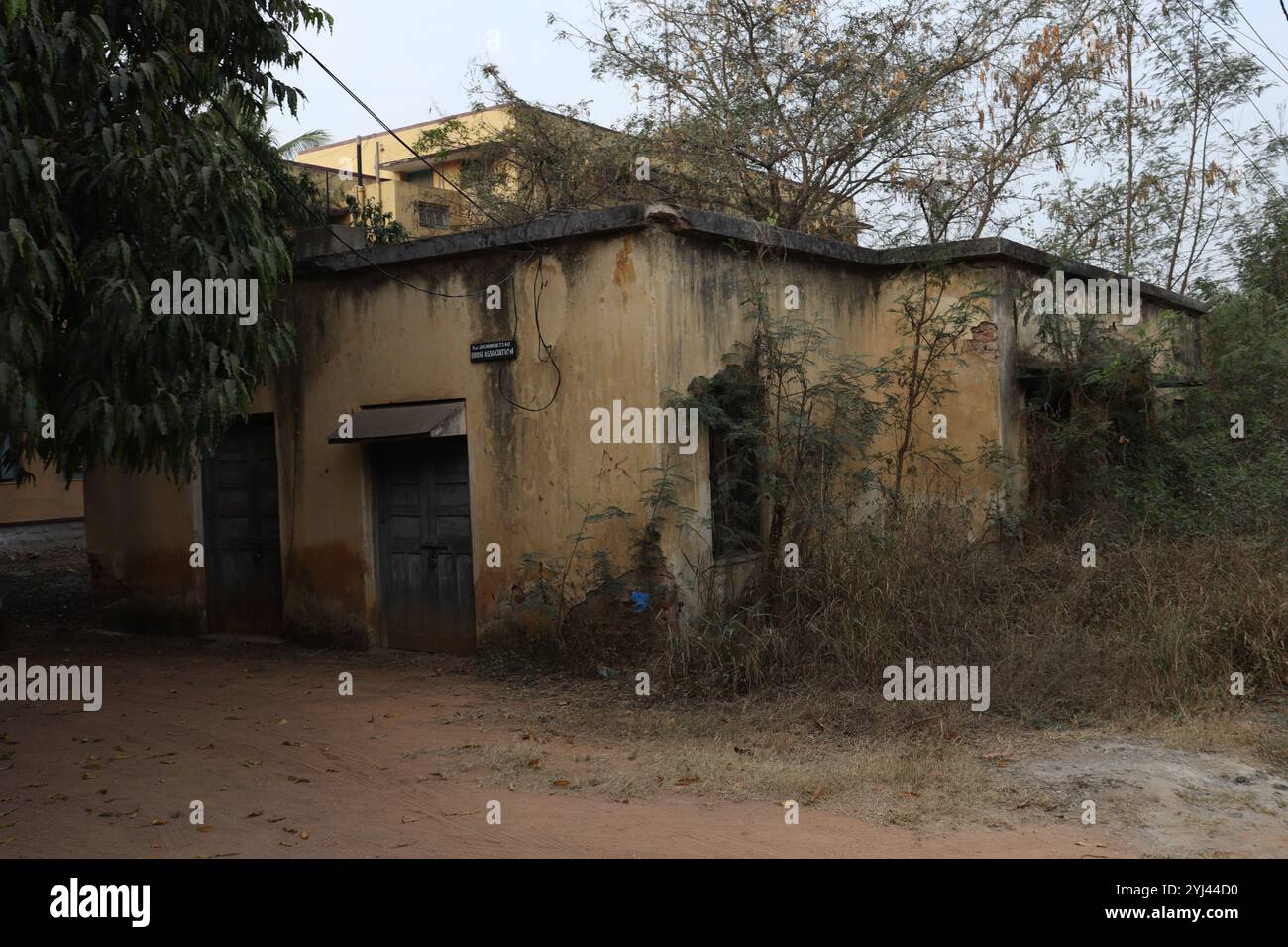 Horror abandoned house hi-res stock photography and images - Alamy
