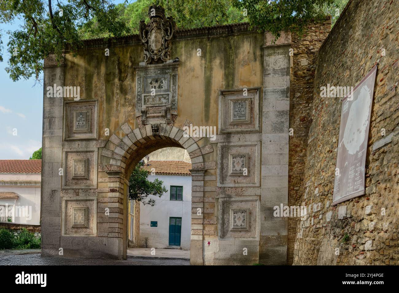 Sao jorge castle entrance hi-res stock photography and images - Alamy