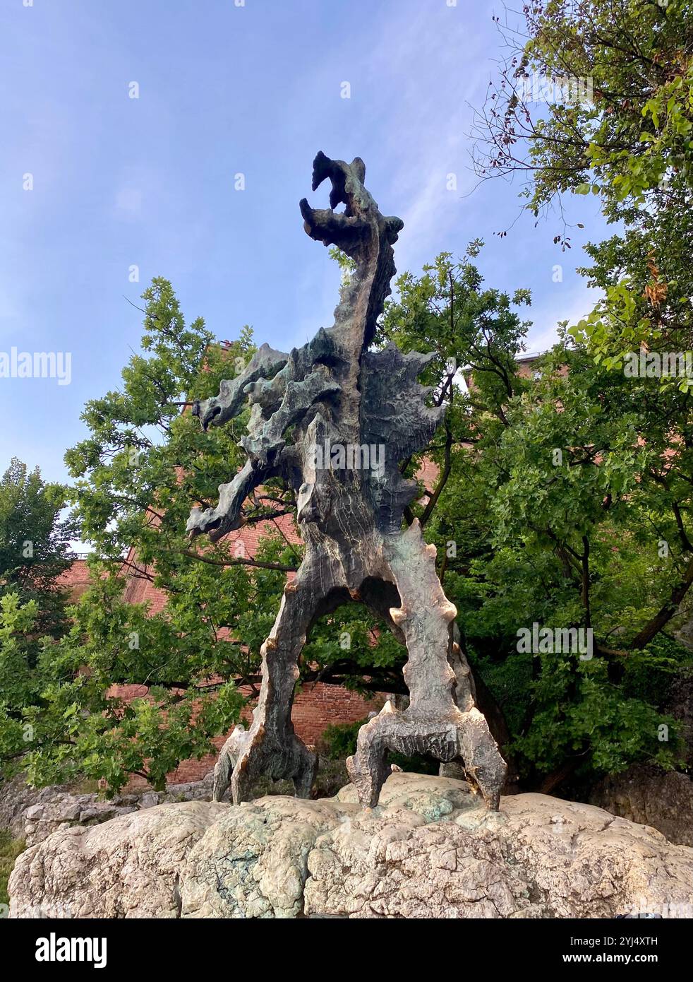 Smok Wawelski (Wawel Dragon) Statue in Krakow, Poland Stock Photo - Alamy