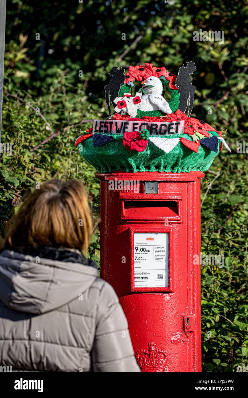 Stood on post hi-res stock photography and images - Alamy