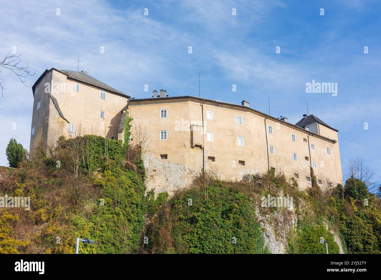 Castle golling hi-res stock photography and images - Alamy