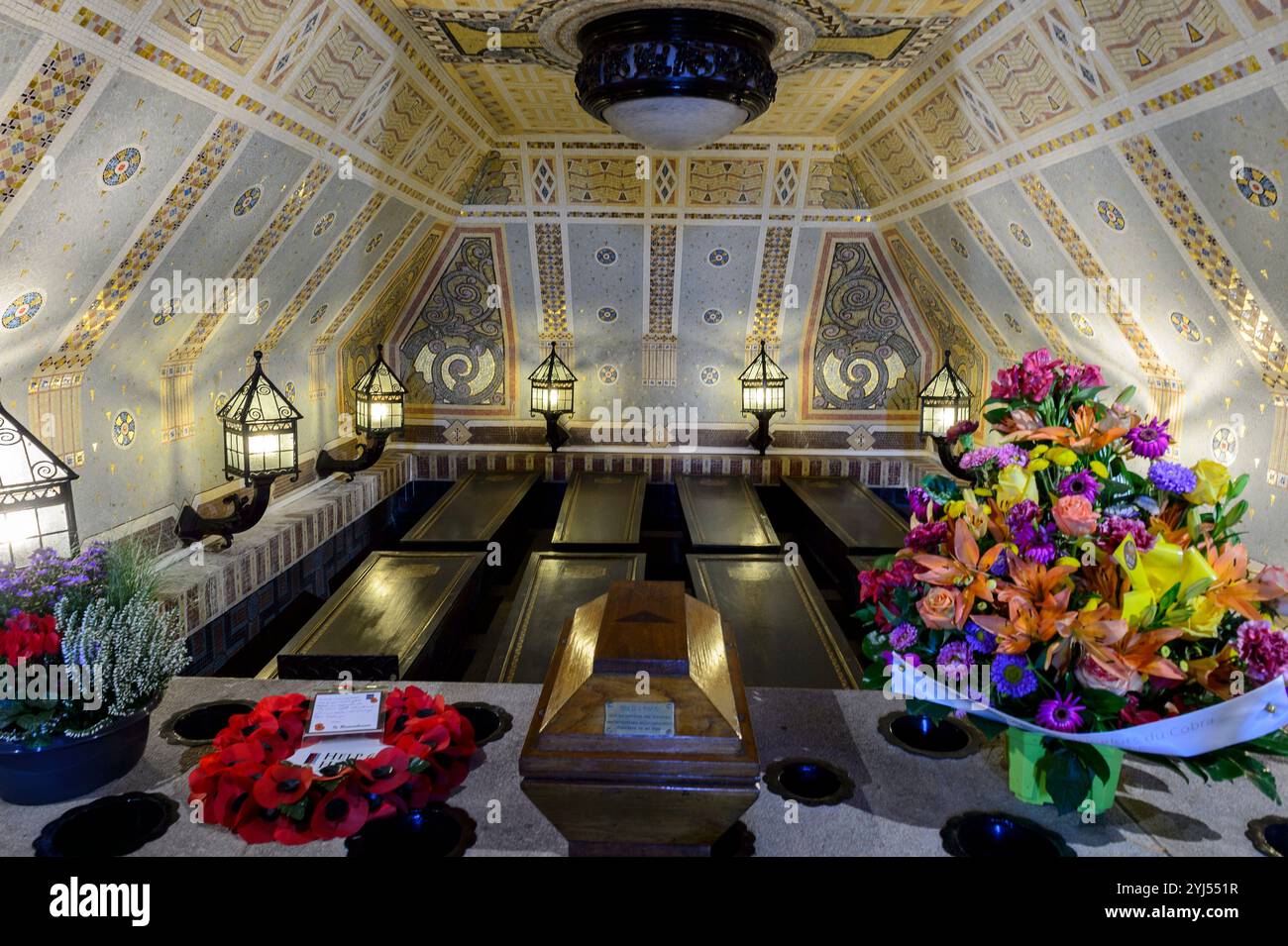 The Notre-Dame-de-Lorette national necropolis is a French military ...