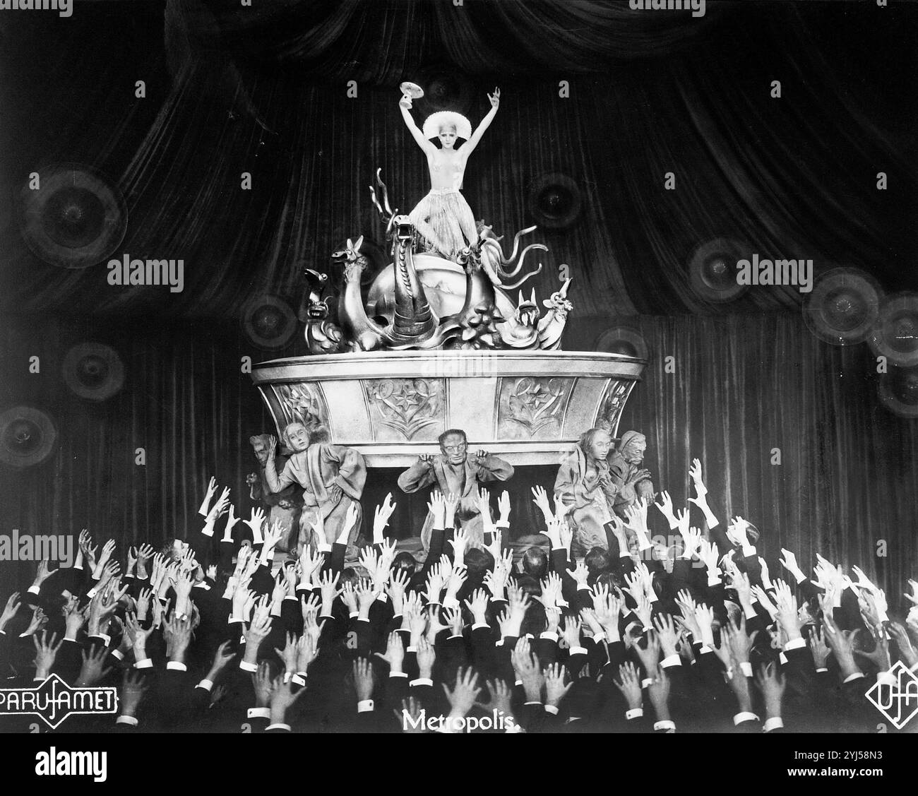 Metropolis 1927 movie Black and White Stock Photos & Images - Alamy