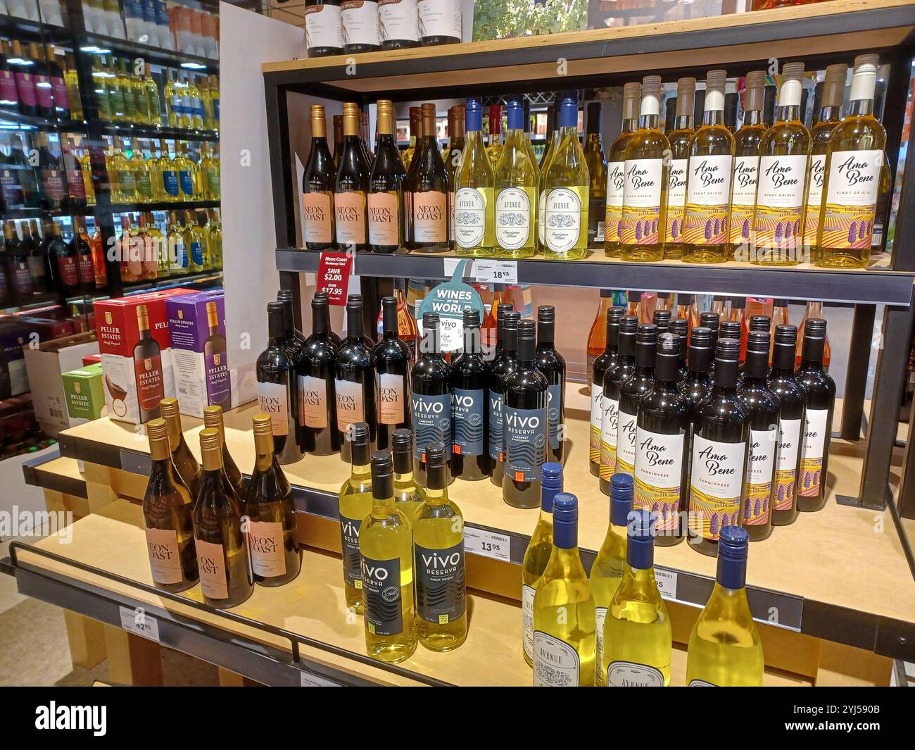 Lcbo liquor store toronto hi-res stock photography and images - Alamy