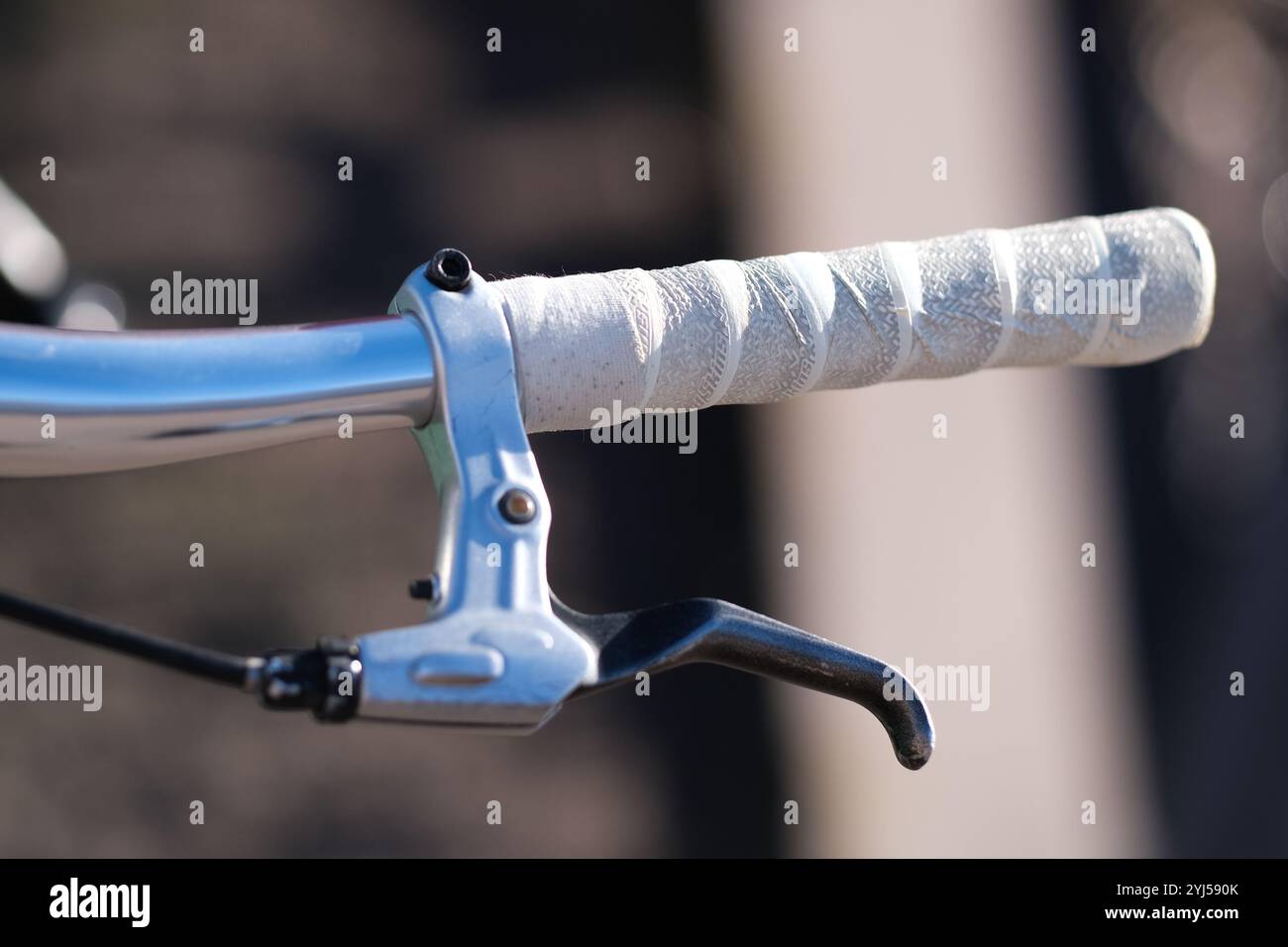 Hand brake on a bike´s handlebar Stock Photo - Alamy