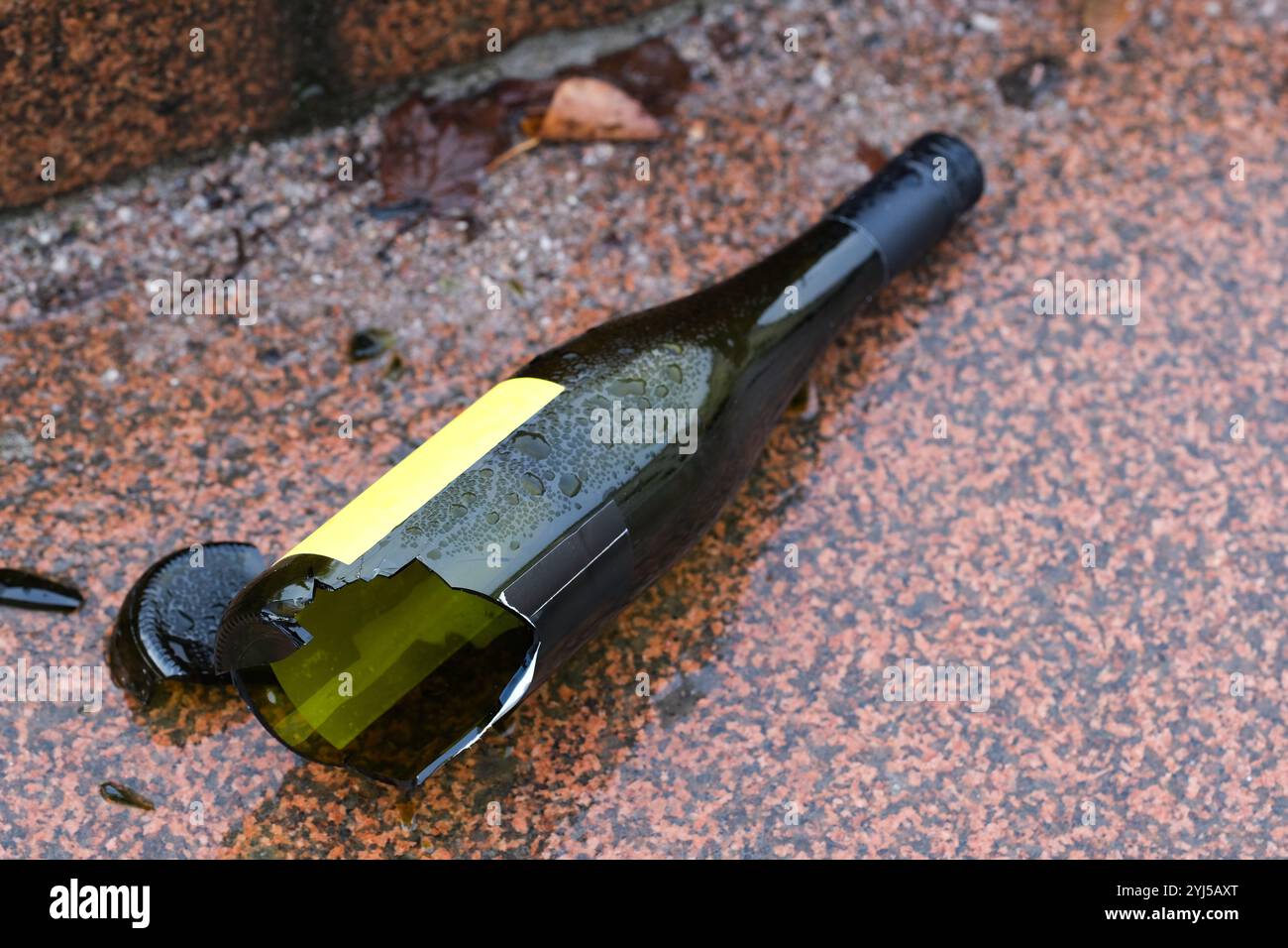 Broken wine glass on the ground hi-res stock photography and images - Alamy
