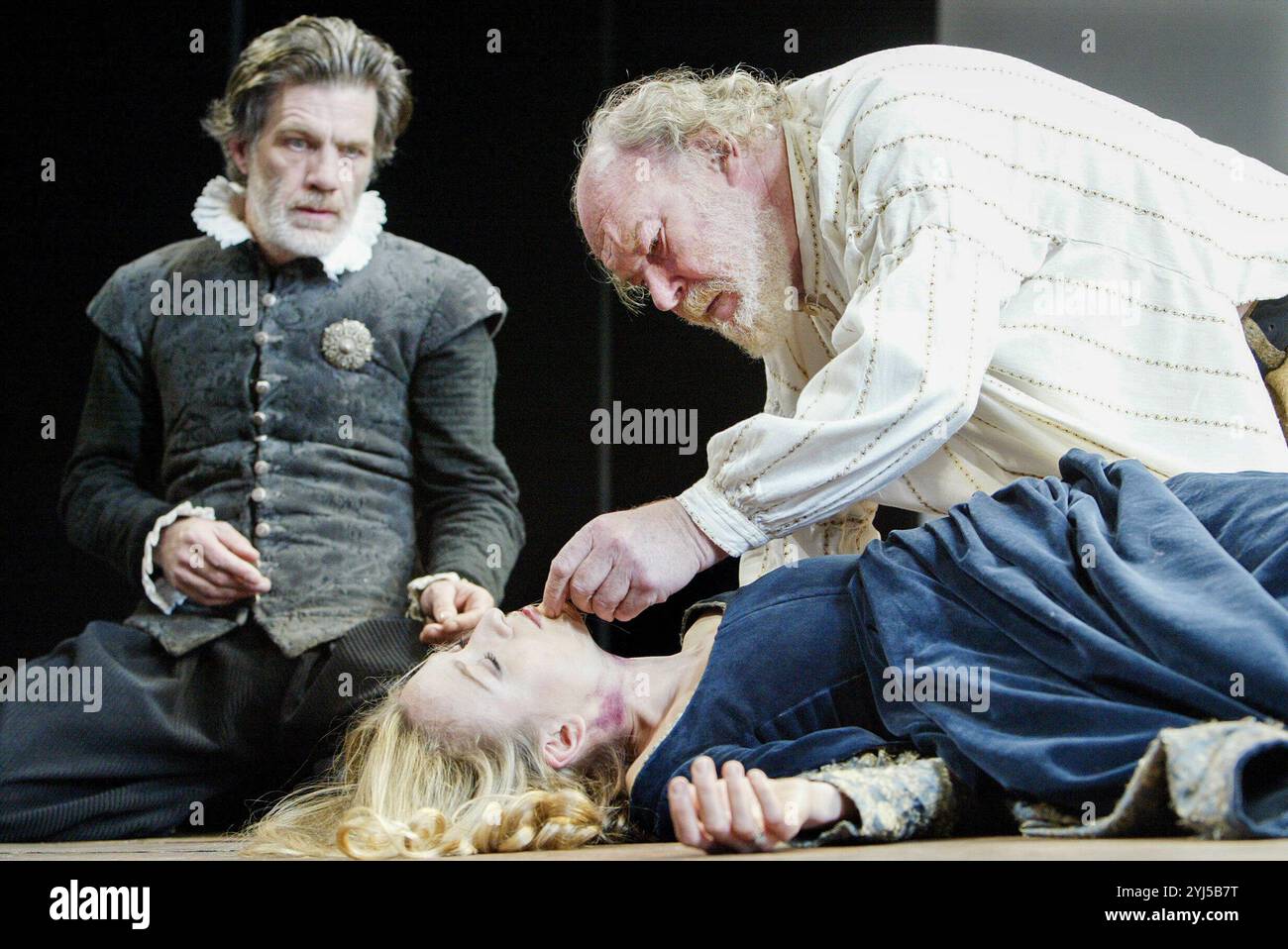 l-r: Garry Cooper (Earl of Kent), Rachel Pickup (Cordelia), Timothy ...