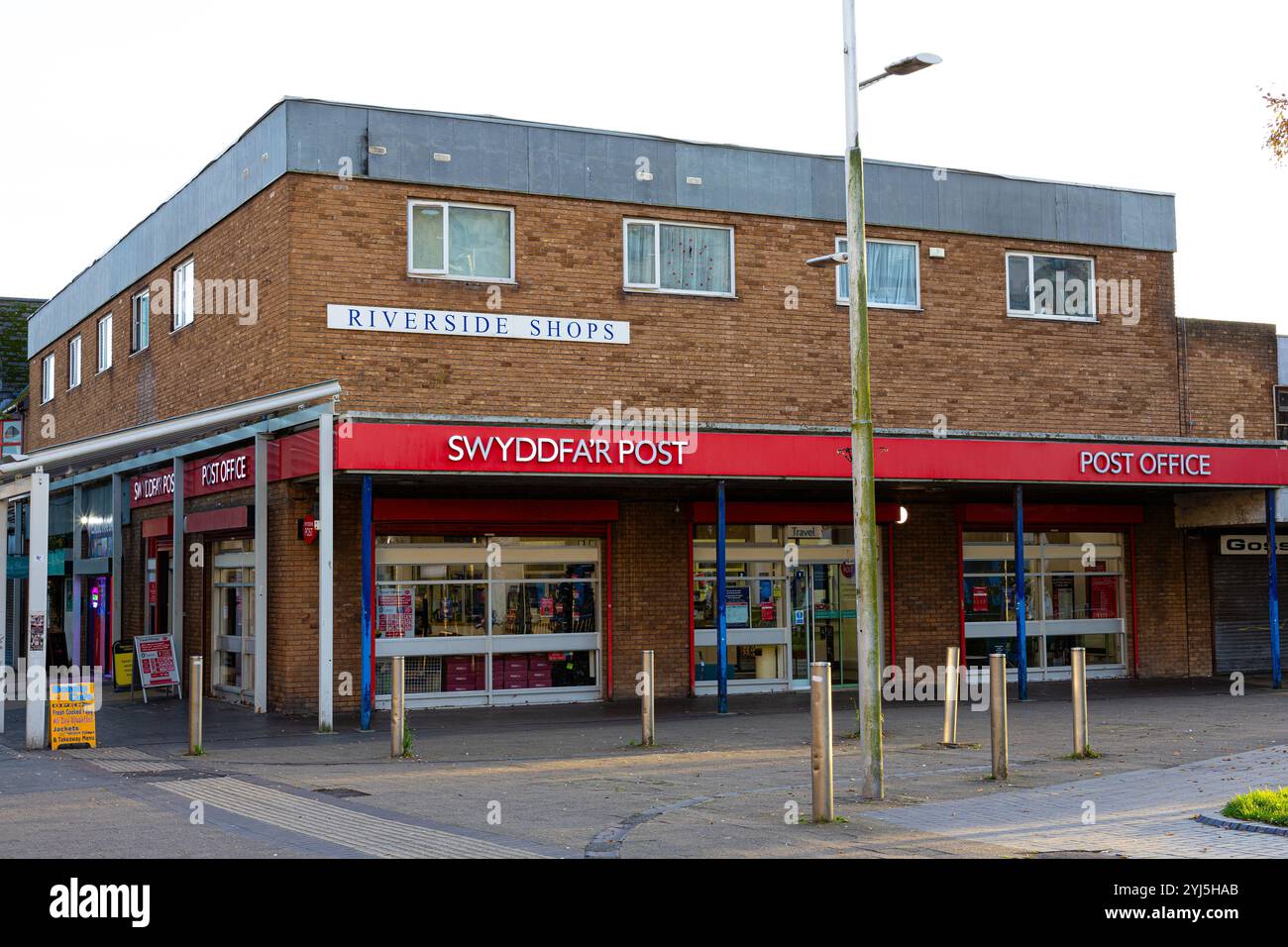 Port talbot post office hi-res stock photography and images - Alamy