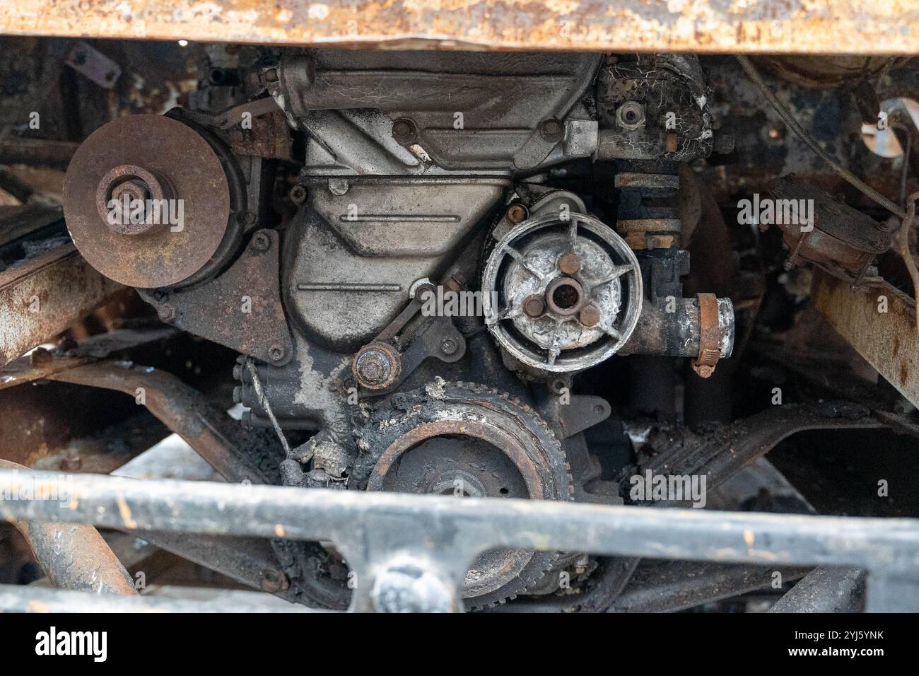 Close-up of a rusty old engine showing damage and corrosion Stock Photo ...