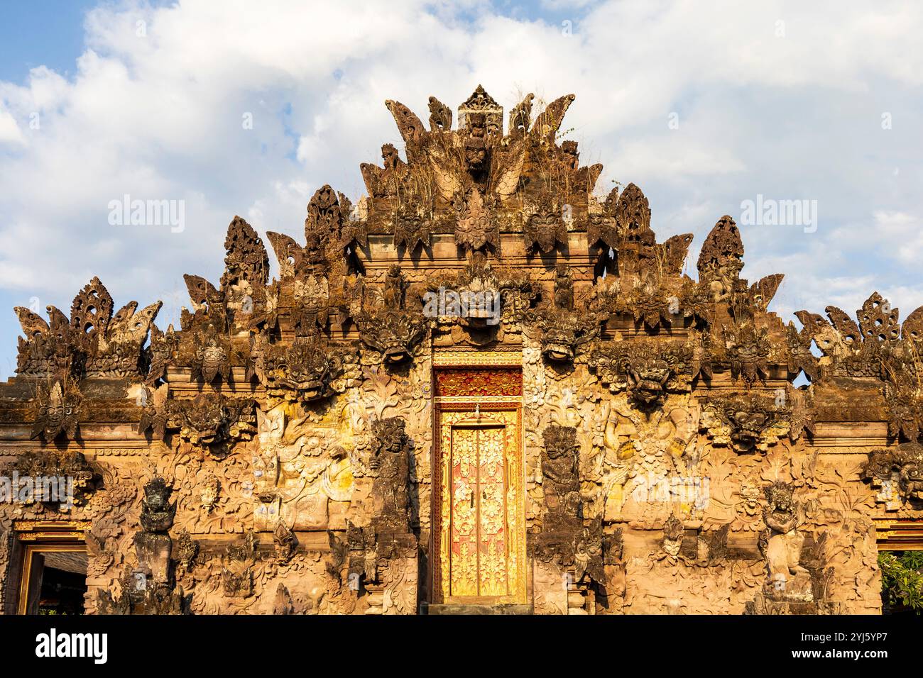 Pura Beji fertility temple to the rice goddess Dewi Sri in Sangsit ...