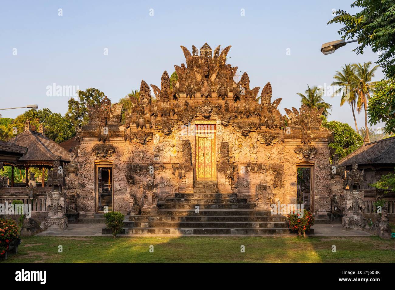 Pura Beji fertility temple to the rice goddess Dewi Sri in Sangsit ...