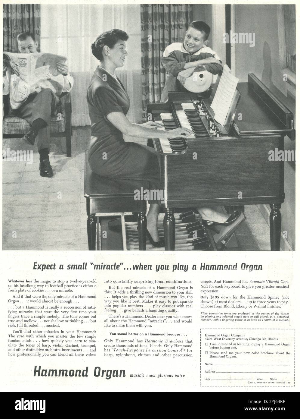 Woman playing organ hi-res stock photography and images - Alamy