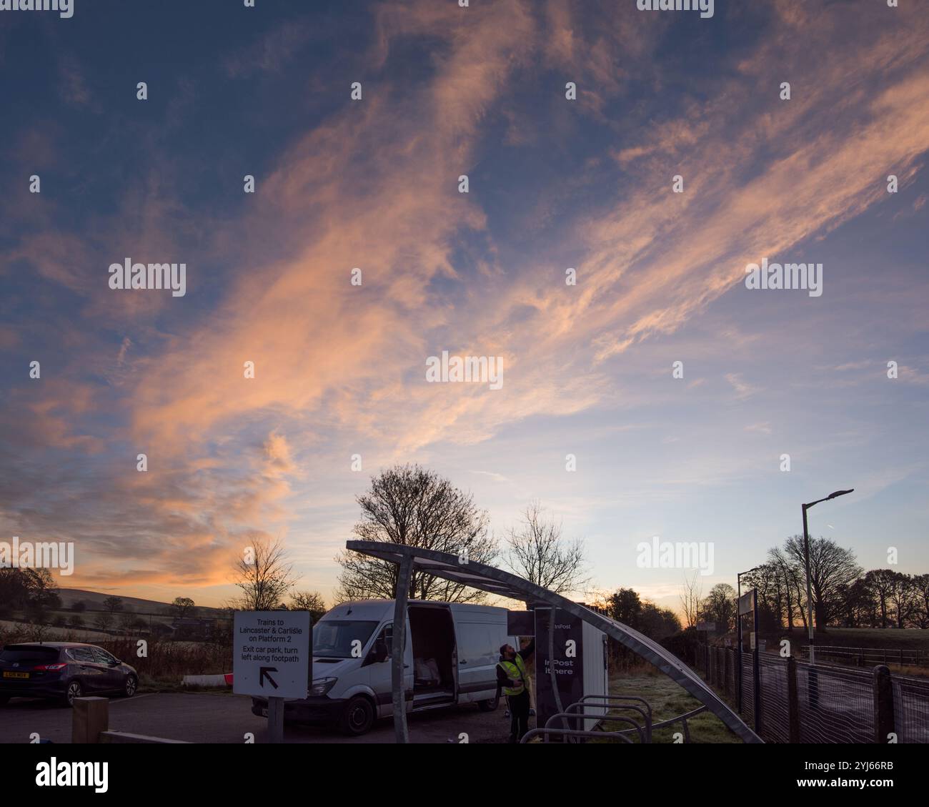 Sunrise long preston station hi-res stock photography and images - Alamy