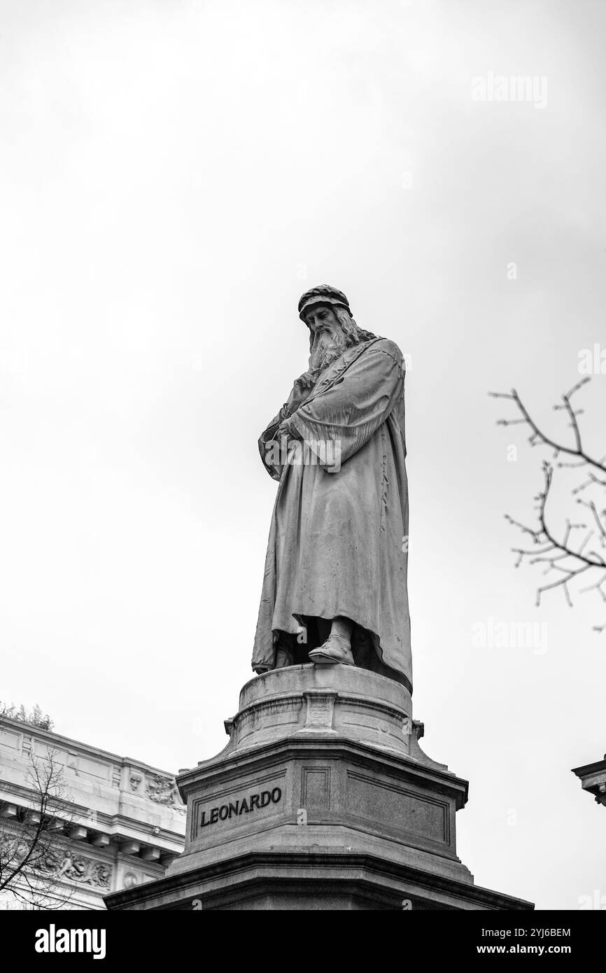 Marble and granite statue of Leonardo da Vinci, the legendary Italian ...