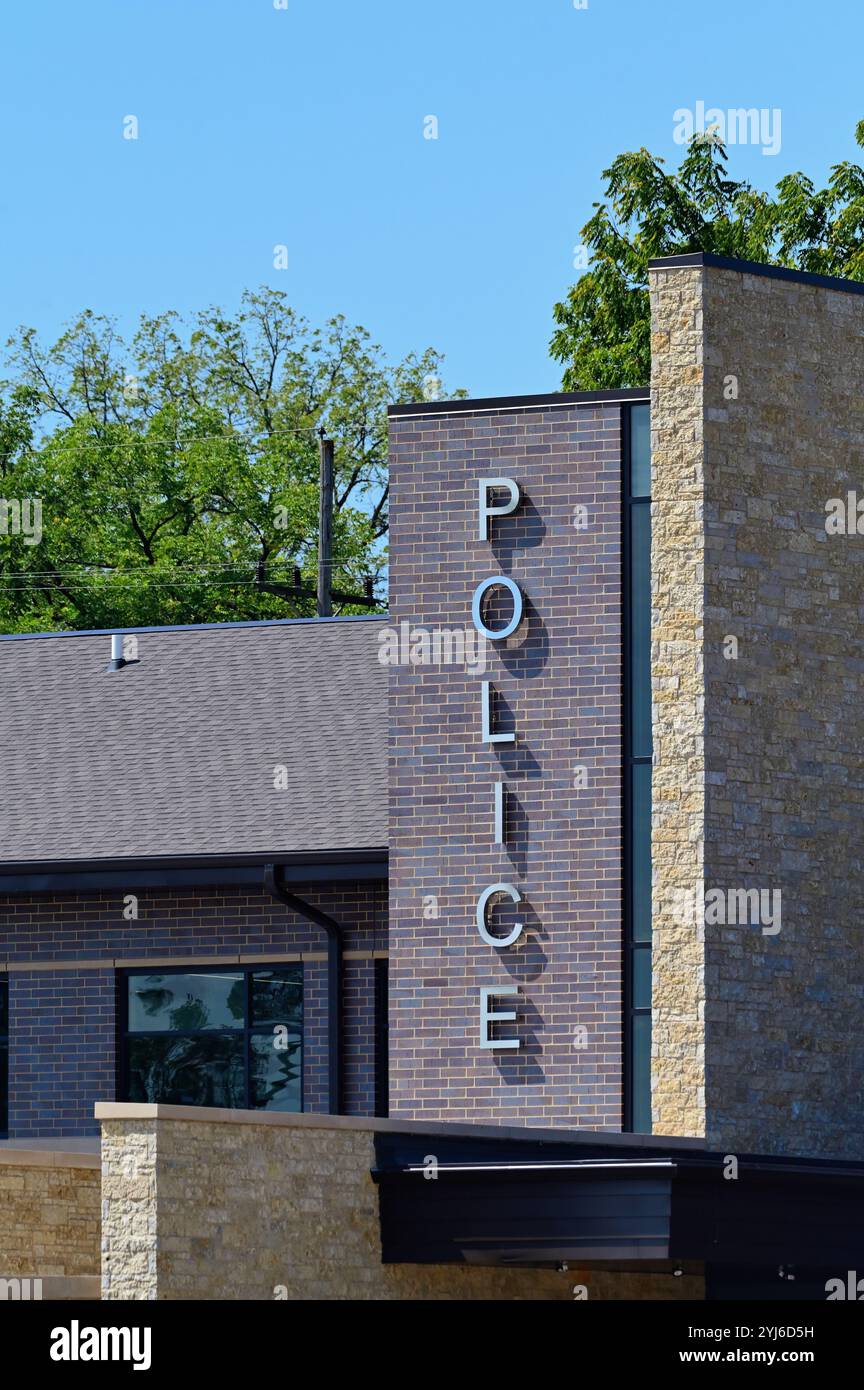 South Elgin, Illinois, USA. A police headquarters building in a Chicago ...