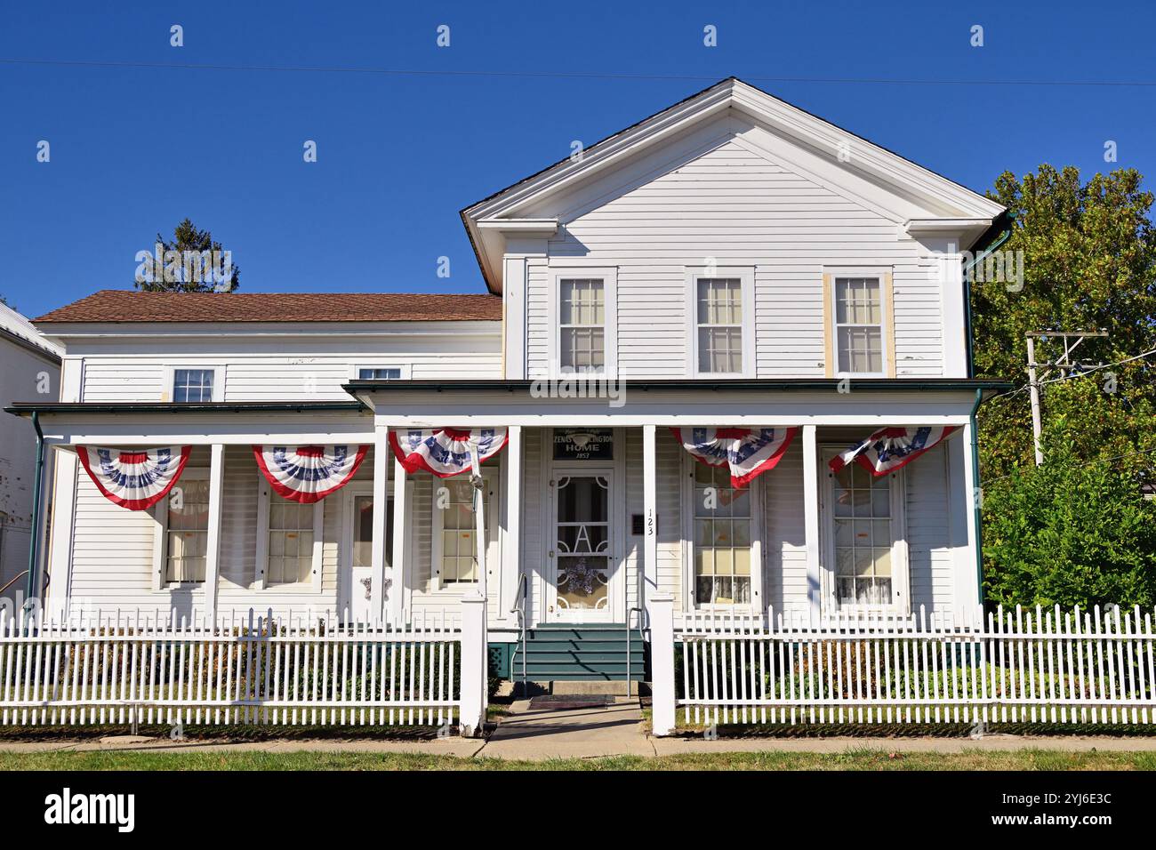 Polo, Illinois, USA. The historic Zenas Aplington House with its ...