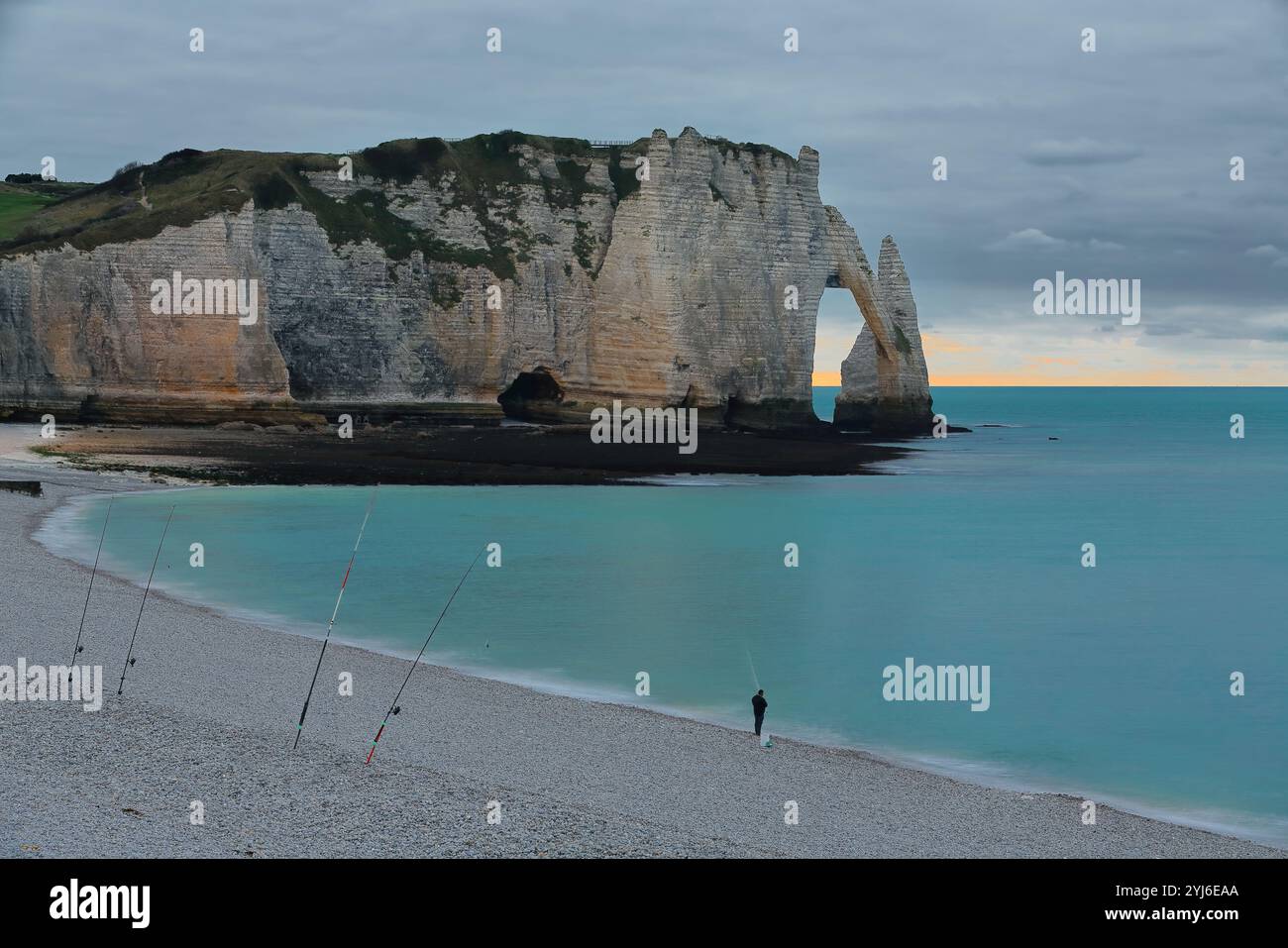 019 Trou de l'Homme Cave, Falaise d'Aval Cliff, Porte d'Aval Arch, Aiguille Creuse Needle ...