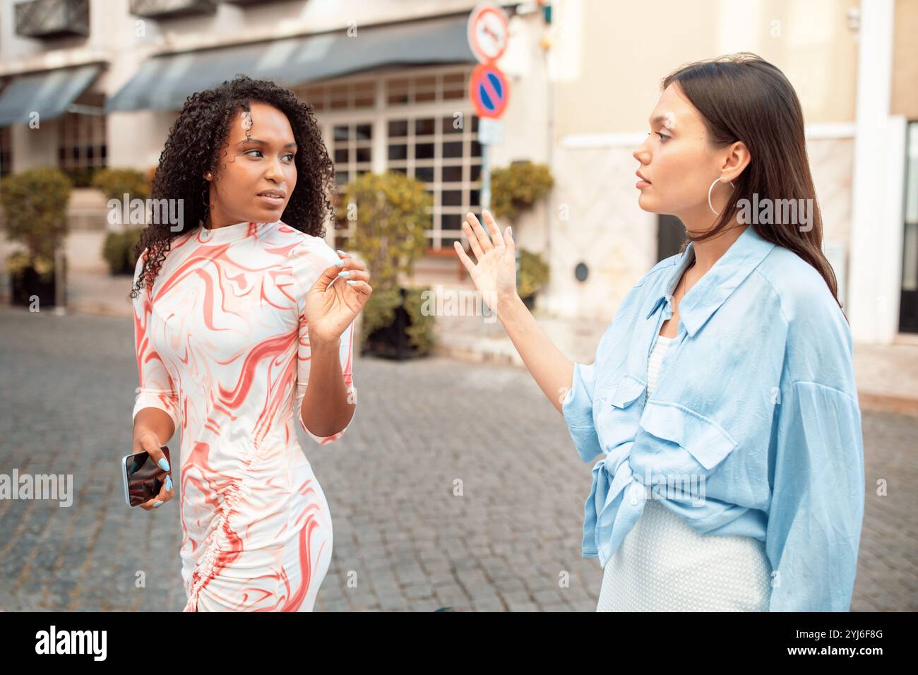 Womens expressions convey hi-res stock photography and images - Alamy