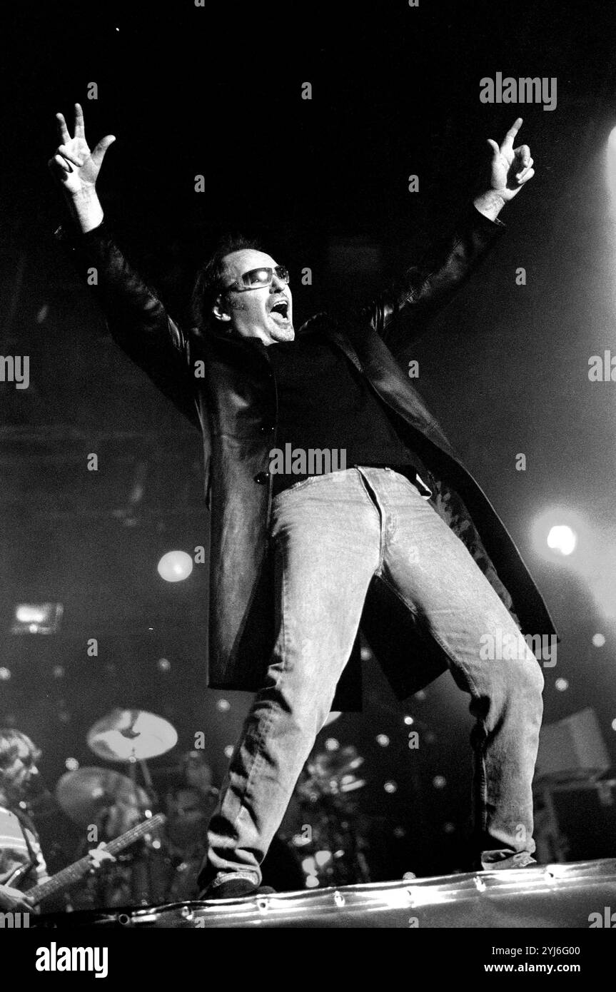 Verona Italy 08/09/2001: Vasco Rossi, Italian singer, during the live ...