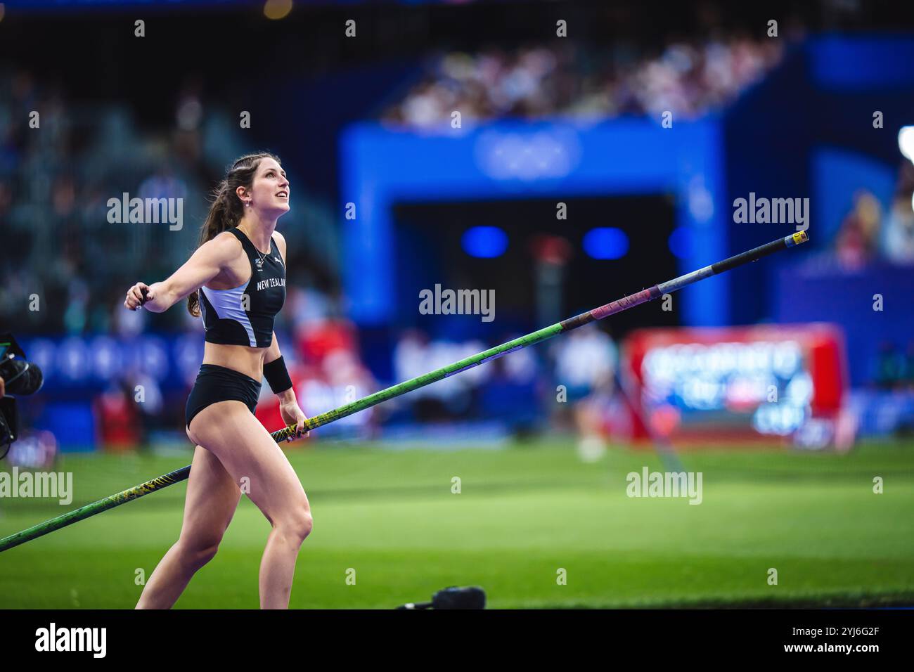 Eliza mccartney 2024 hi-res stock photography and images - Alamy