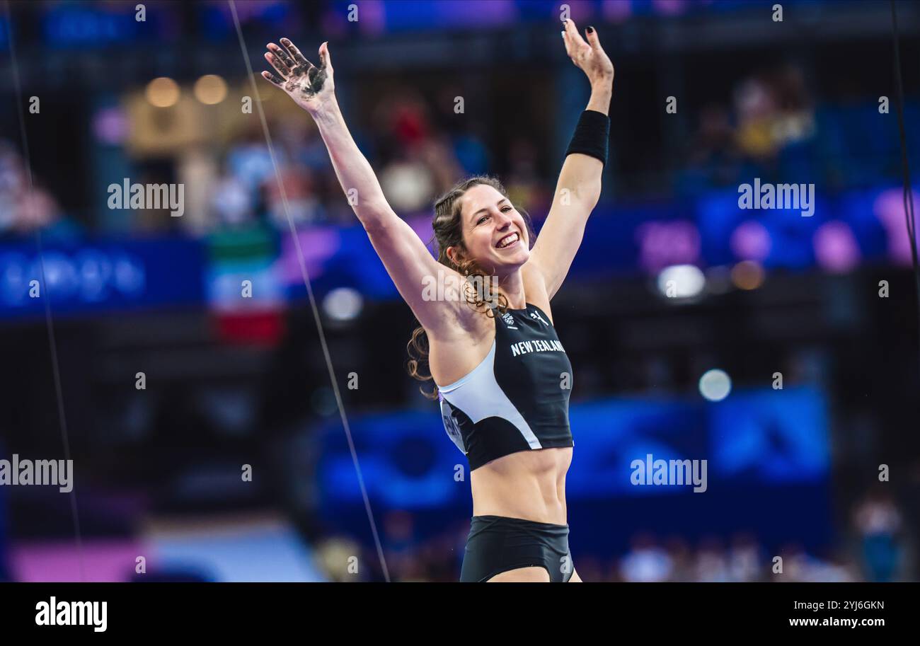 Eliza mccartney 2024 hi-res stock photography and images - Alamy