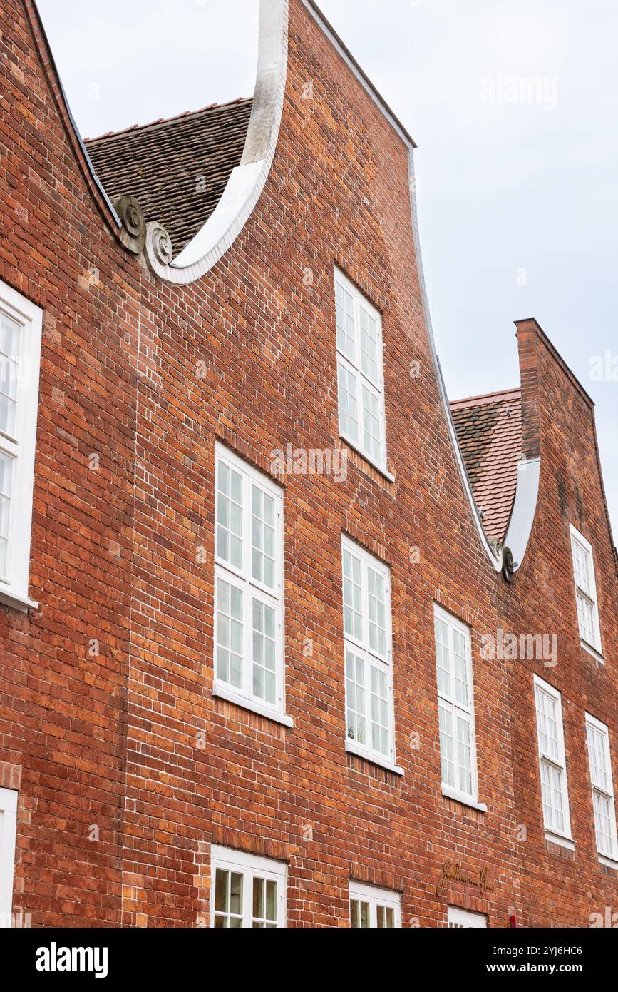 Dutch house red brick hi-res stock photography and images - Alamy