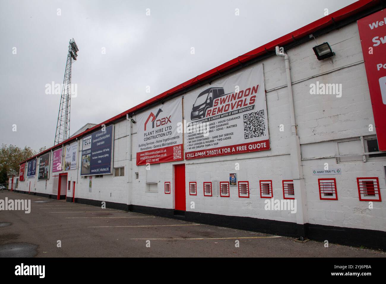 Swindon town f c hi-res stock photography and images - Alamy
