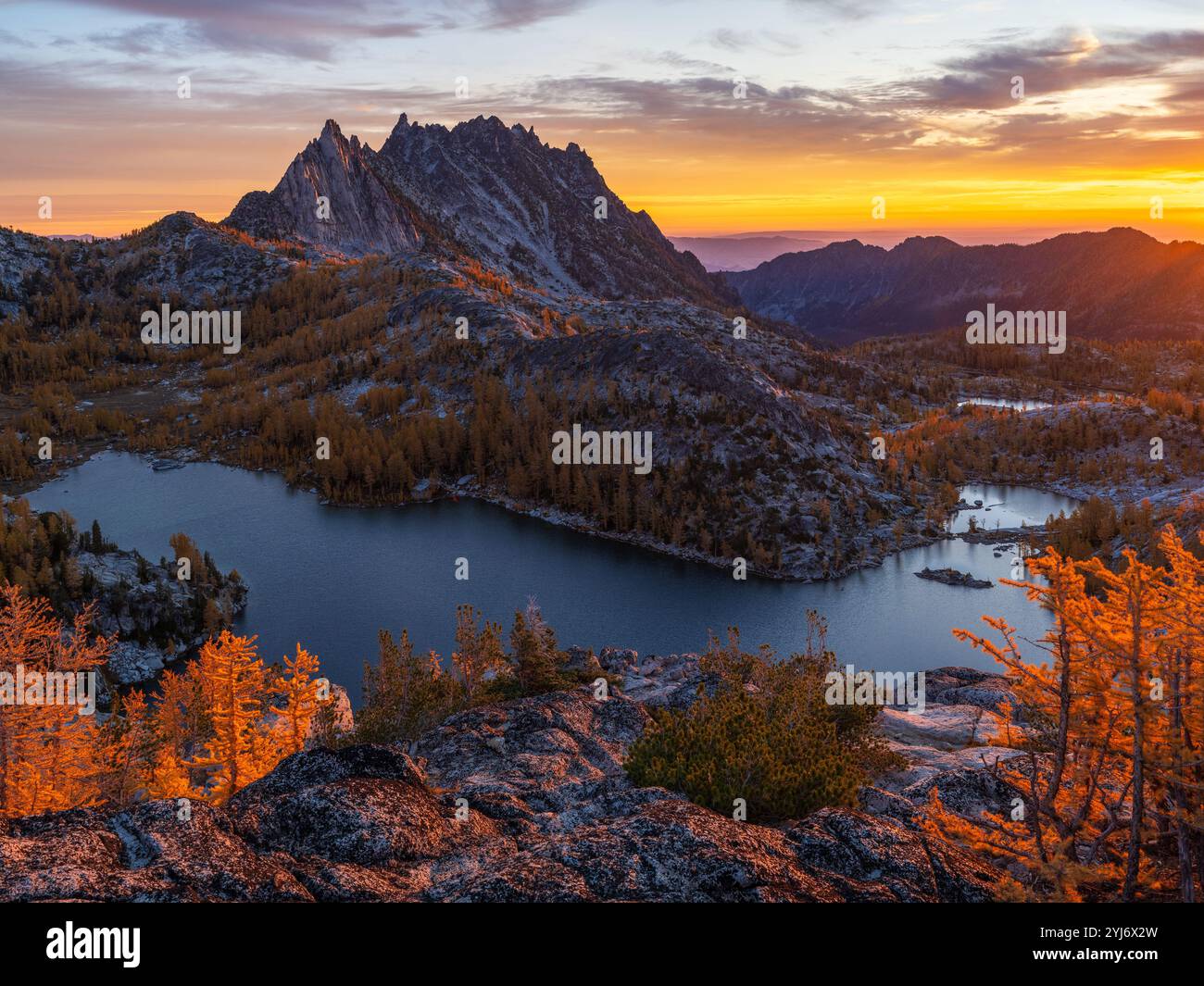 Enchantments Lakes Basin Larches and Fall Colors Sunrise Stock Photo ...