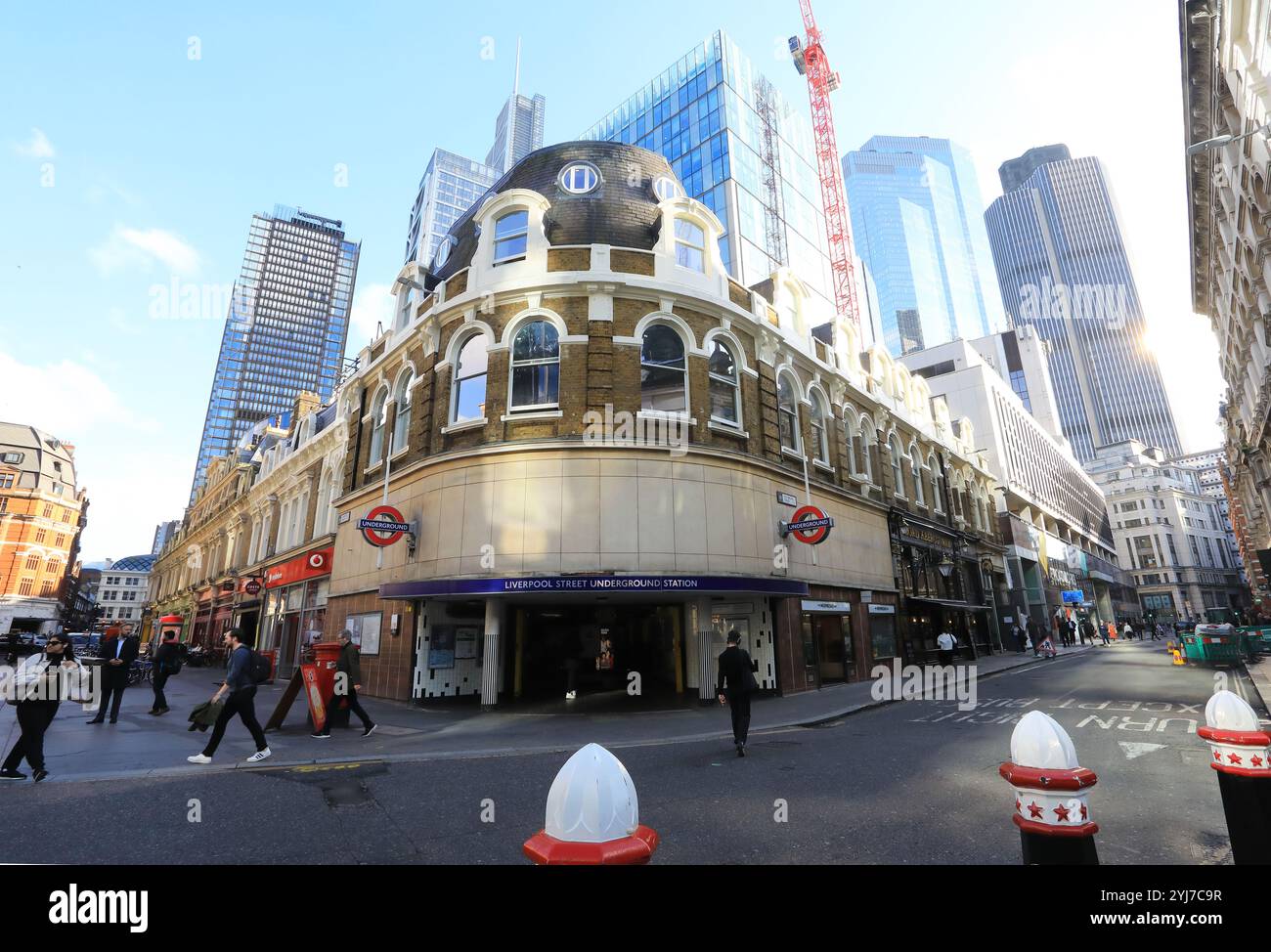 Liverpool street station london gb uk hi-res stock photography and ...