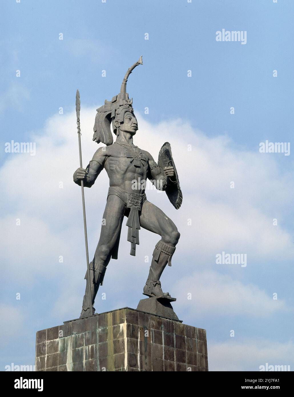 Monument to Cuauhtémoc, the last Aztec Emperor. Villahermos, Museo La ...