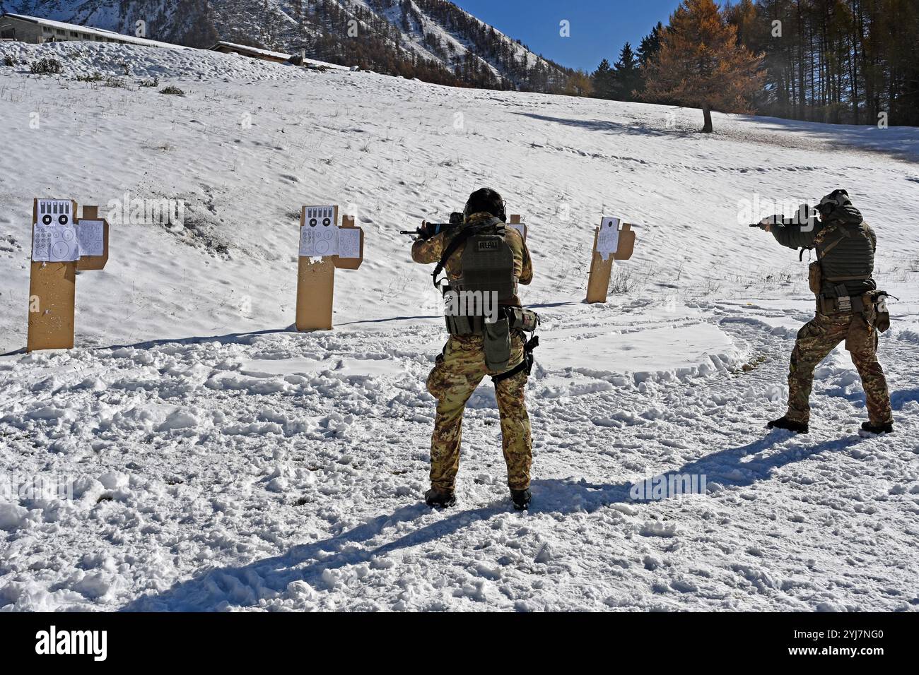Italian Army soldiers assigned to 187th Paratroopers Regiment "Folgore", engage targets during a ...