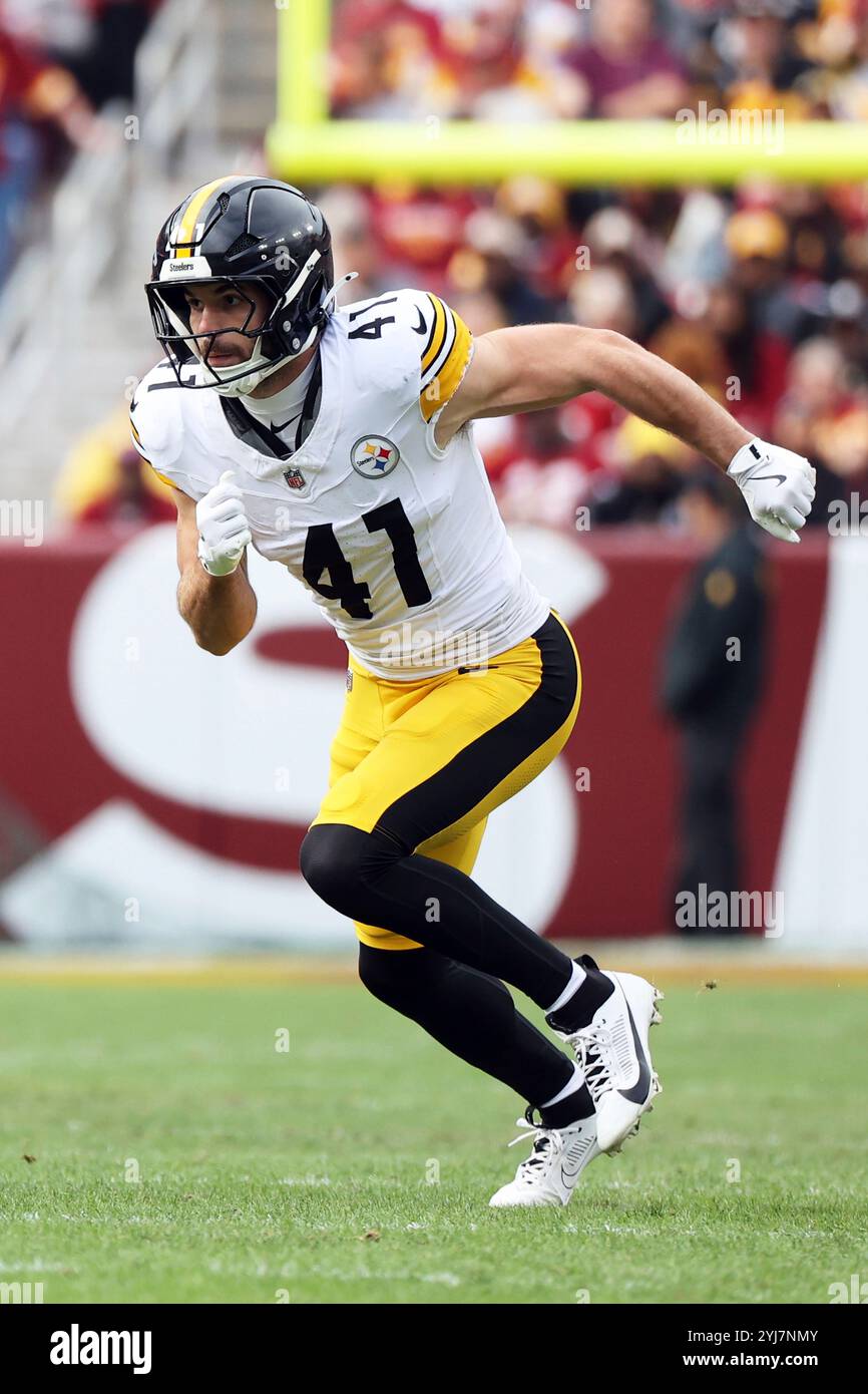 Pittsburgh Steelers linebacker Payton Wilson (41) rushes during an NFL ...