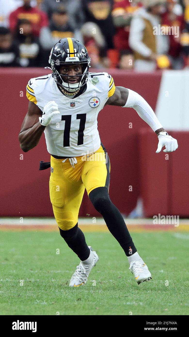 Pittsburgh Steelers wide receiver Van Jefferson (11) runs a route ...