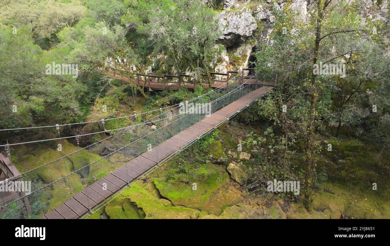Natural features cliffs limestone hi-res stock photography and images ...