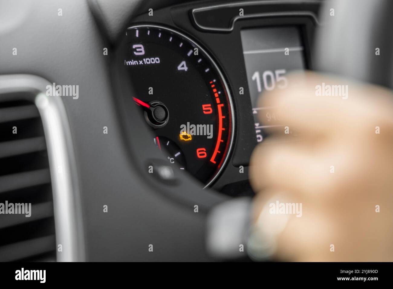 Check engine light symbol hi-res stock photography and images - Alamy