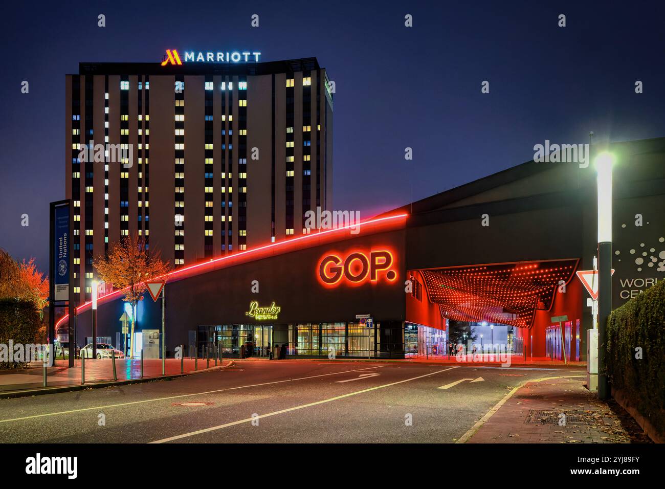 Gop varieté theater hi-res stock photography and images - Alamy