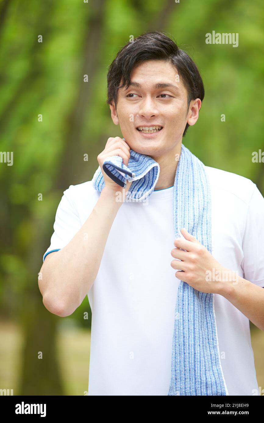 Man wiping sweat hi-res stock photography and images - Alamy
