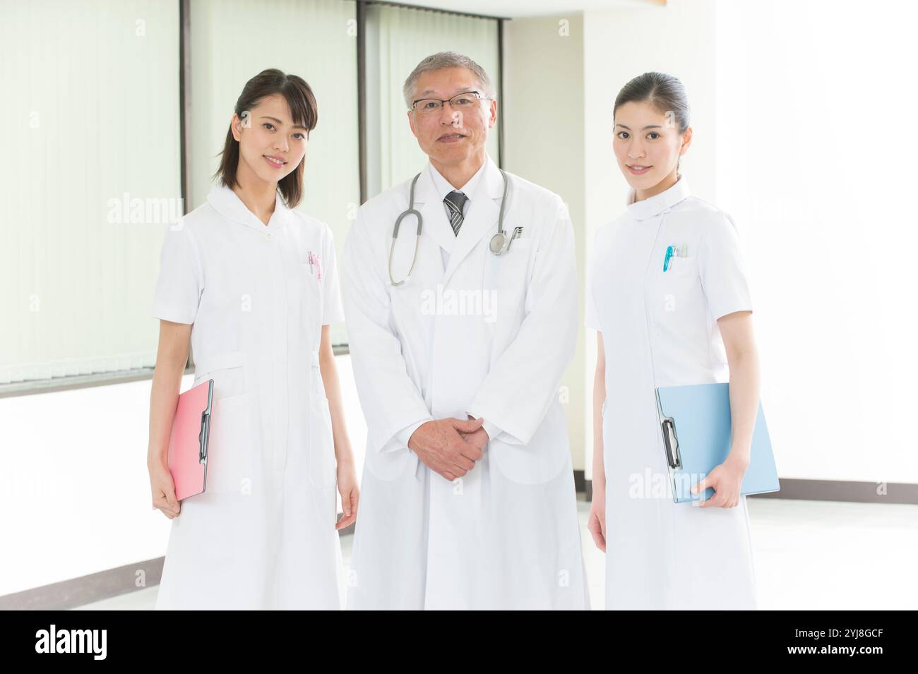 Nurses group medical hi-res stock photography and images - Alamy