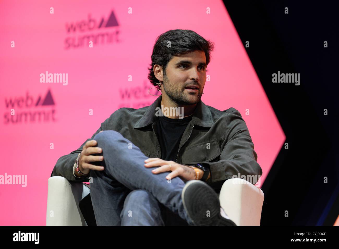 Ceo apex hi-res stock photography and images - Alamy