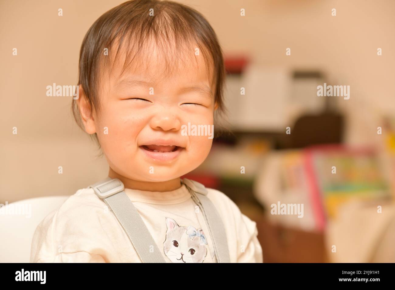 Embarrassed girl hi-res stock photography and images - Alamy