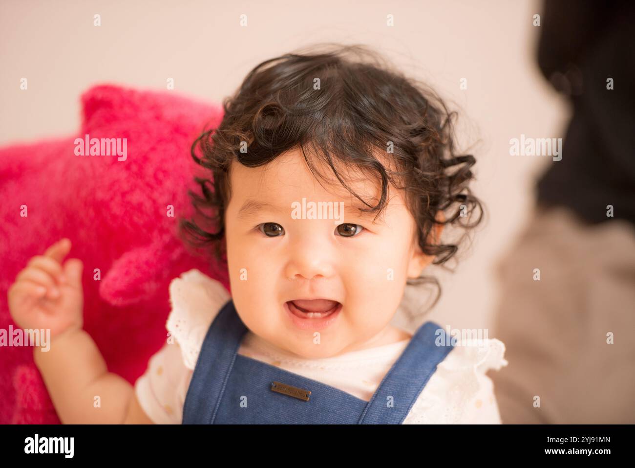 Baby teeth hi-res stock photography and images - Alamy