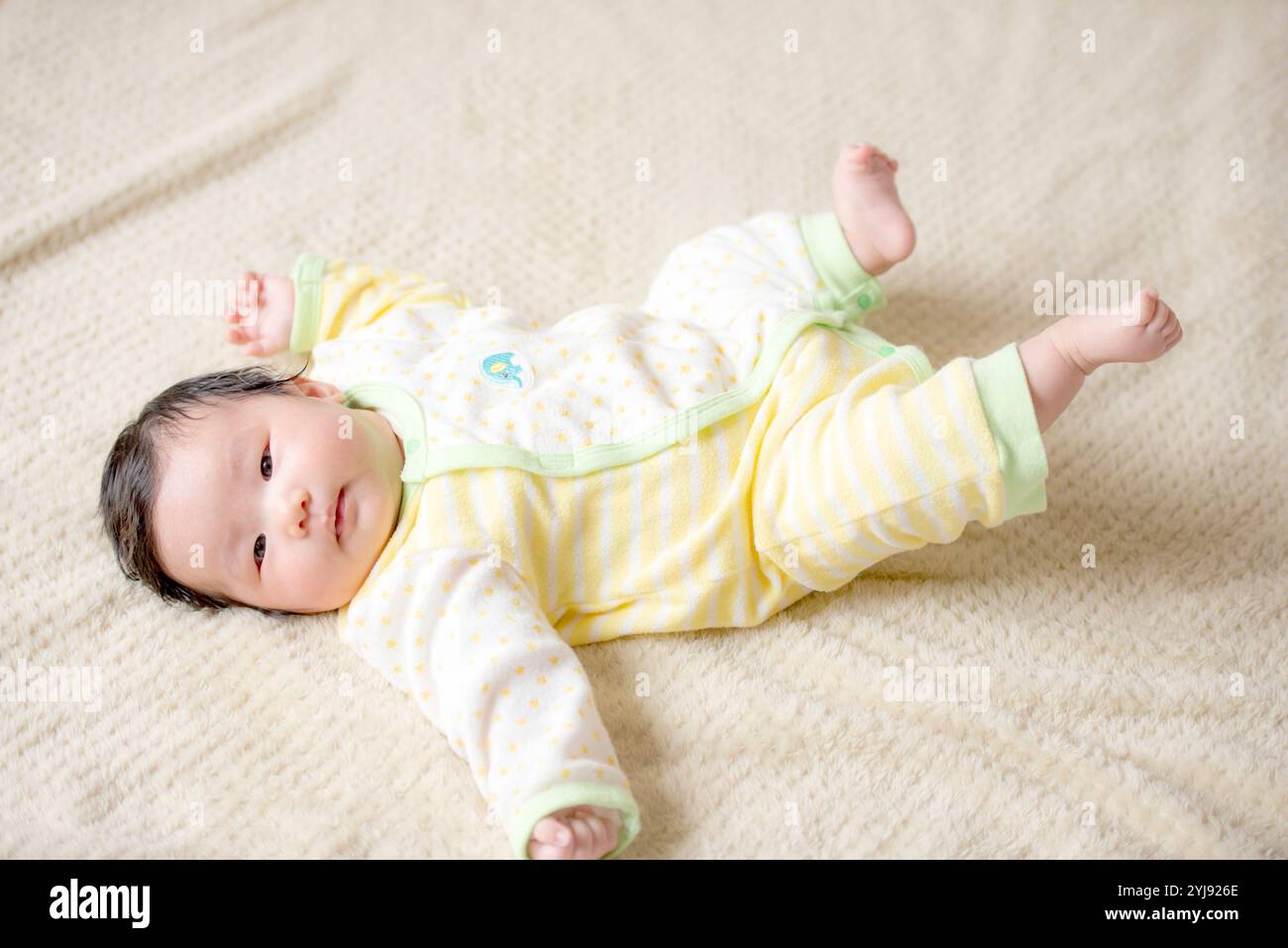 Moving arms hi-res stock photography and images - Alamy